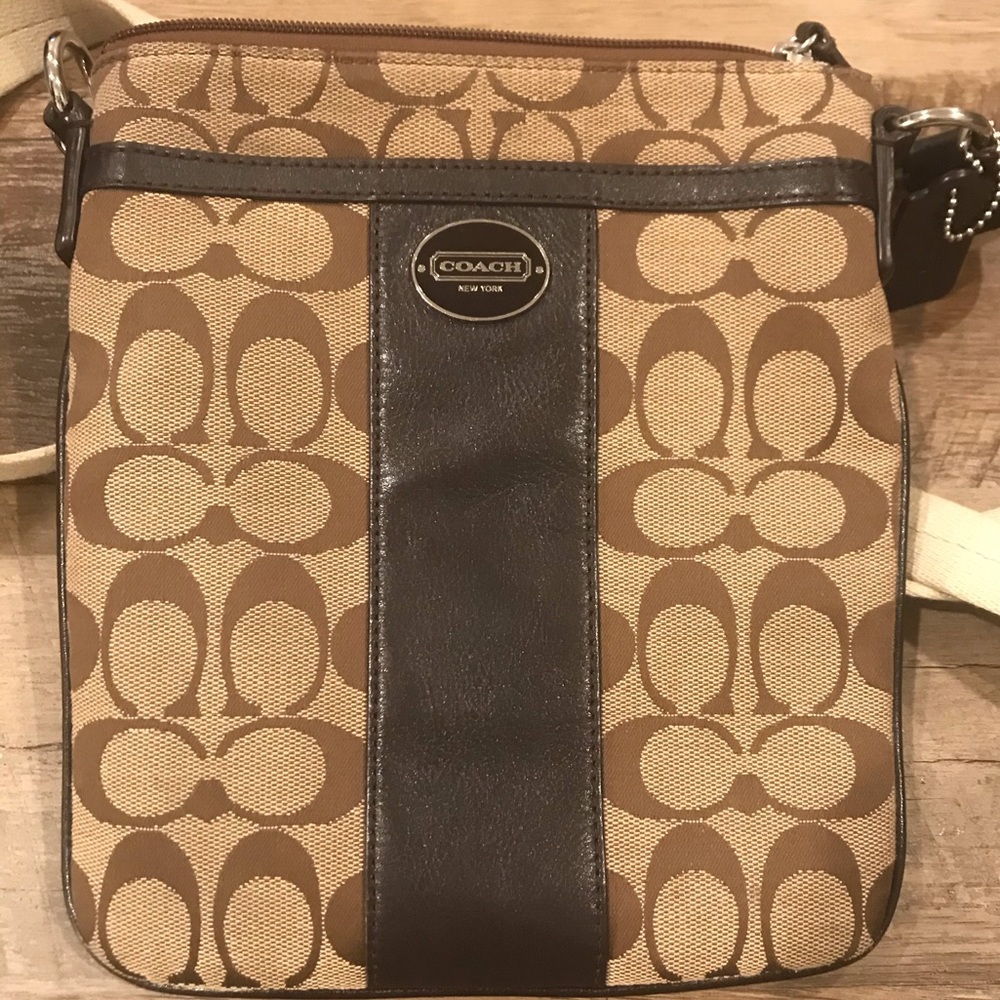 Coach Cross-Body - Gem
